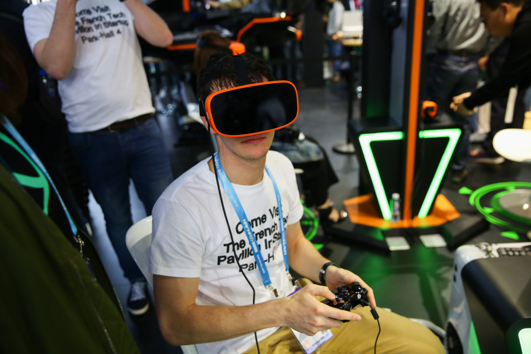 手柄即主机：Pico Neo VR 亮相 CES ASIA 2016_VR设备_什么值得买