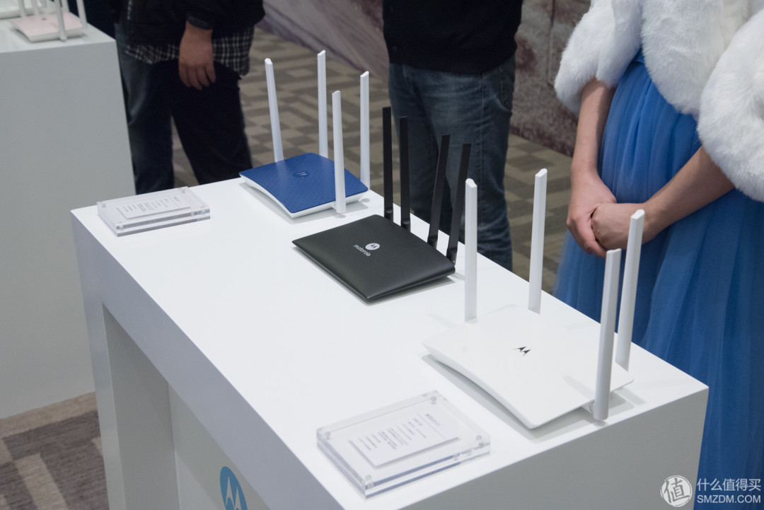 Hello Moto again：MOTOROLA 摩托罗拉 摩路由 M1 无线路由器 正式发布_路由器_什么值得买