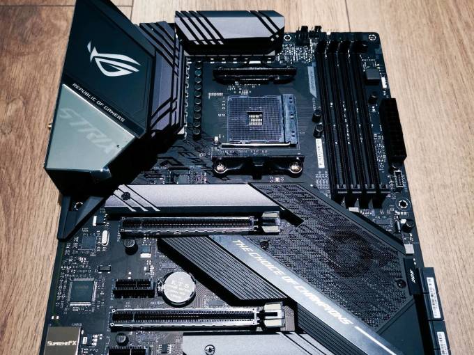 玩家国度ROG STRIX X570 E GAMING主板怎么样 这个主板很ROG - 华硕x570E_什么值得买