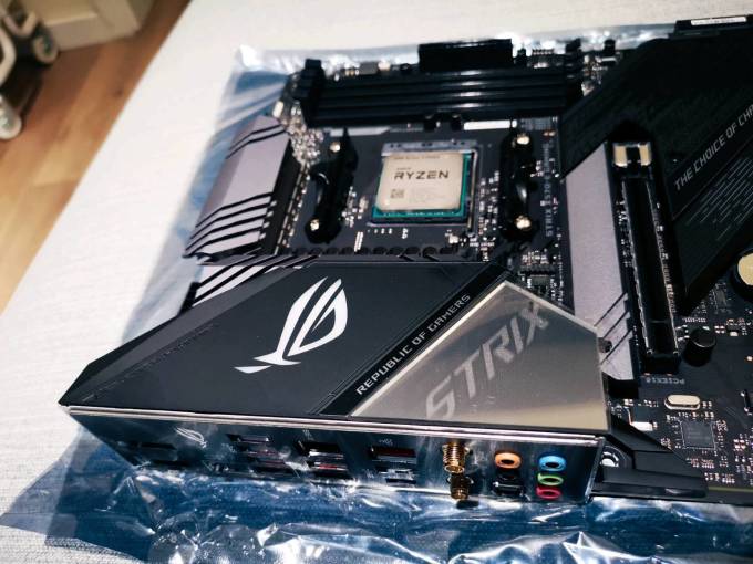 玩家国度ROG STRIX X570 E GAMING主板怎么样 这个主板很ROG - 华硕x570E_什么值得买