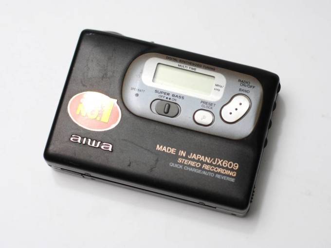 爱华录音机怎么样 不靠外表，音质出众？爱华JX609_什么值得买