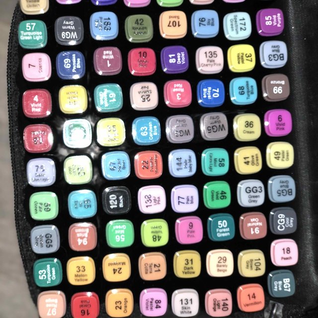 Touch morky绘画用笔_Touch morky 马克笔套装 动漫80色-配底座+九件礼多少钱-什么值得买