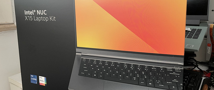INTEL NUC X15 Laptop Kit 开箱测试_移动工作站_什么值得买