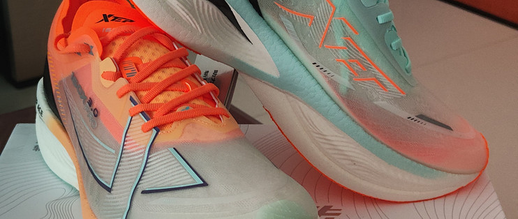 开箱新一代的国产旗舰跑鞋，特步160X 3.0 PRO_跑鞋_什么值得买