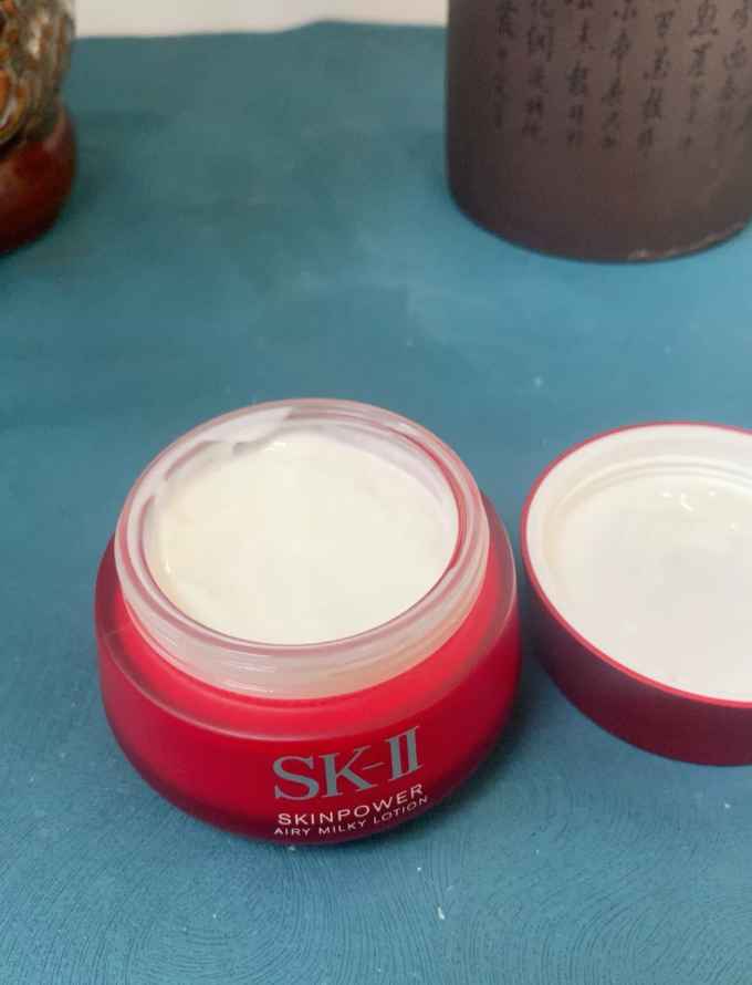 SK-II面霜怎么样好用吗 SK2大红瓶面霜，提亮肤色，真的太好用啦！_什么值得买
