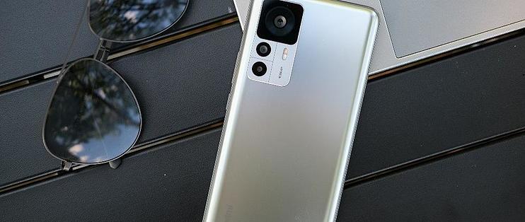 iQOO Neo7和Redmi K50至尊版如何选？2款高端性能巅峰对决！_安卓手机_什么值得买