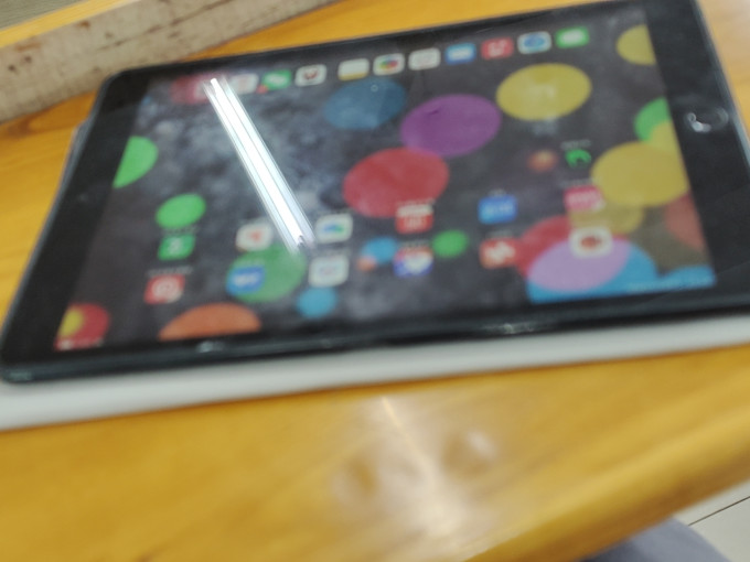 苹果iPad 2021款iPad怎么样 2000块的ipad9不薄纱3599的ipad10？_什么值得买