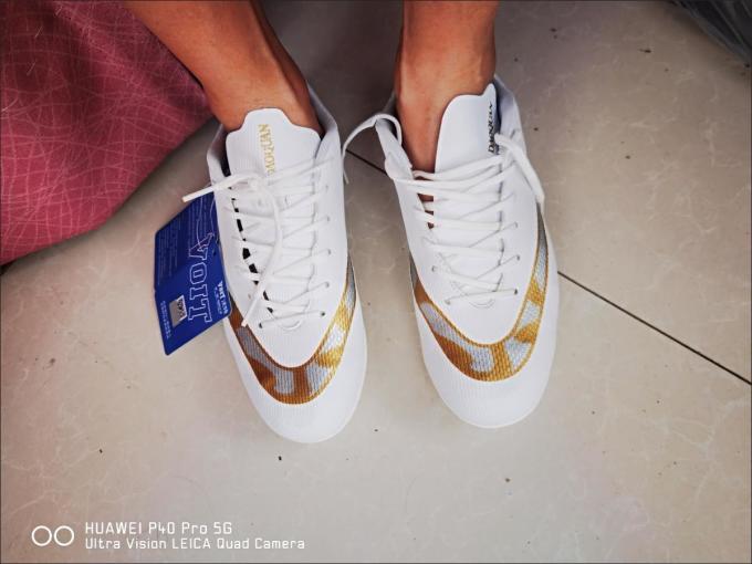 沃特休闲运动鞋怎么样 双11购后晒Voit/沃特足球鞋男碎钉AG训练鞋_什么值得买