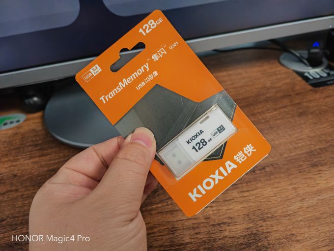 铠侠TransMemory U301U盘怎么样 铠侠隼闪128G U盘价廉物美日常携带很方便_什么值得买