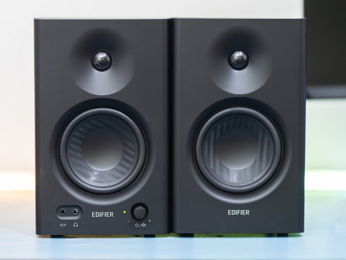 漫步者MR4Hi-Fi音箱怎么样 入门监听竟然也能听：漫步者MR4_什么值得买