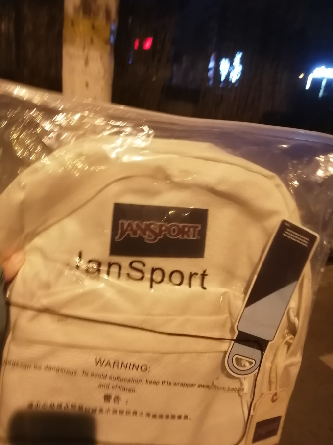 杰斯伯男士双肩包怎么样 jansport的米白色书包–颜值超级高！！_什么值得买