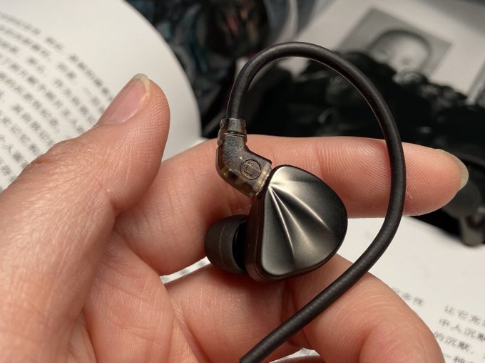 锐可余音SG-01耳塞式耳机怎么样 物有所值的余音sg01，除了听歌还能唱k_什么值得买