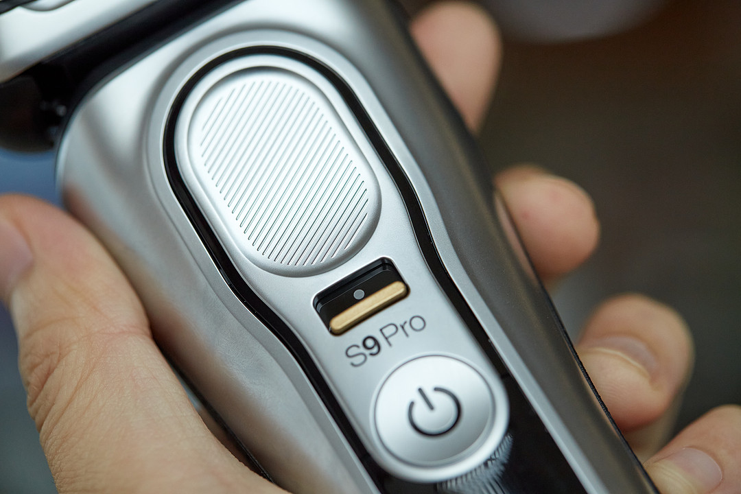 谁才是剃须天花板？德系博朗S9 Pro对比日系松下老款旗舰_电动剃须刀_什么值得买