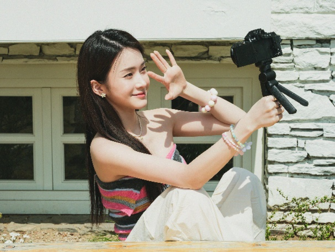 富士发布 FUJIFILM X-S20 Vlog 无反相机，一体轻量化、强续航、高性能自动对焦8799元_无反相机_什么值得买