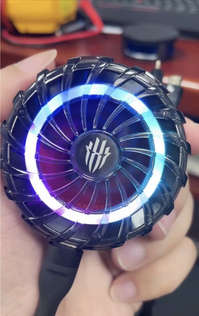 简单说下飞智b6x和红魔4、4pro（不严谨）_什么值得买