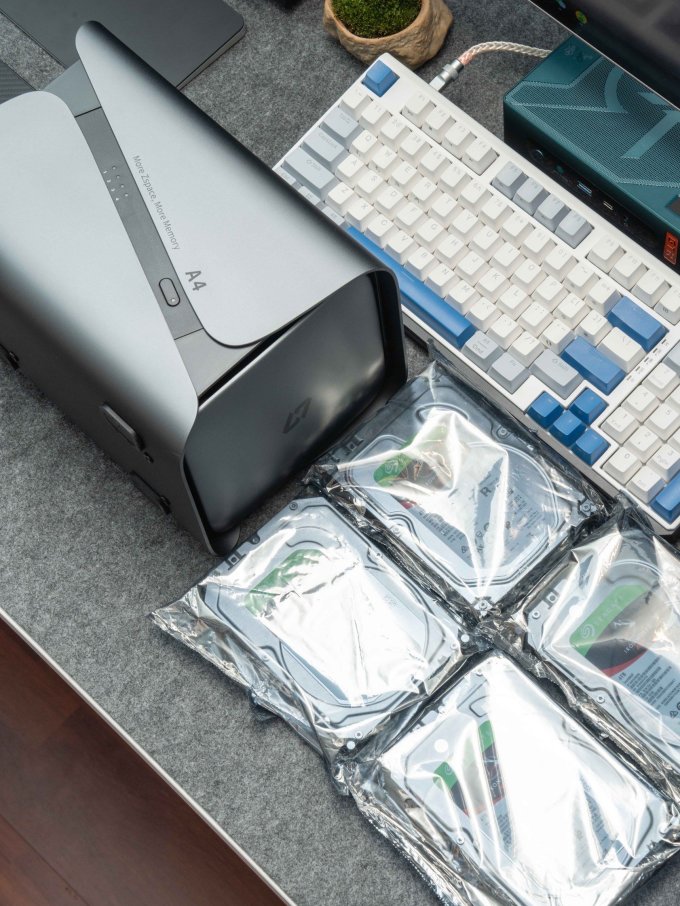 极空间移动硬盘盒怎么样 极空间居然还有这东西_什么值得买