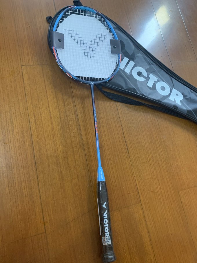 威克多羽毛球拍怎么样 威克多大铁锤，新手入门的宝藏球拍_什么值得买