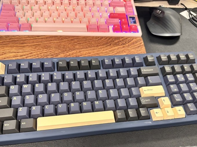 VGNS99键盘怎么样 等了一个月的S99鎏金黑，品控也太辣眼睛了_什么值得买