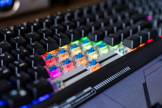 ROYAL KLUDGE键盘怎么样 内卷无下限，主打性价比的RK G98_什么值得买