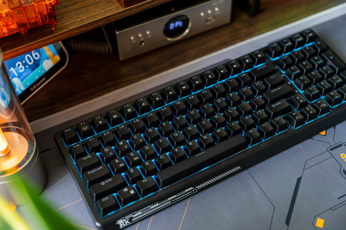 ROYAL KLUDGE键盘怎么样 内卷无下限，主打性价比的RK G98_什么值得买