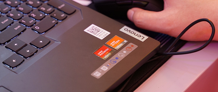 ChinaJoy 2023：AMD正式发布RX 7900GRE，展出旗下多场景终端产品首款X3D处理器游戏本来了！_显卡_什么值得买