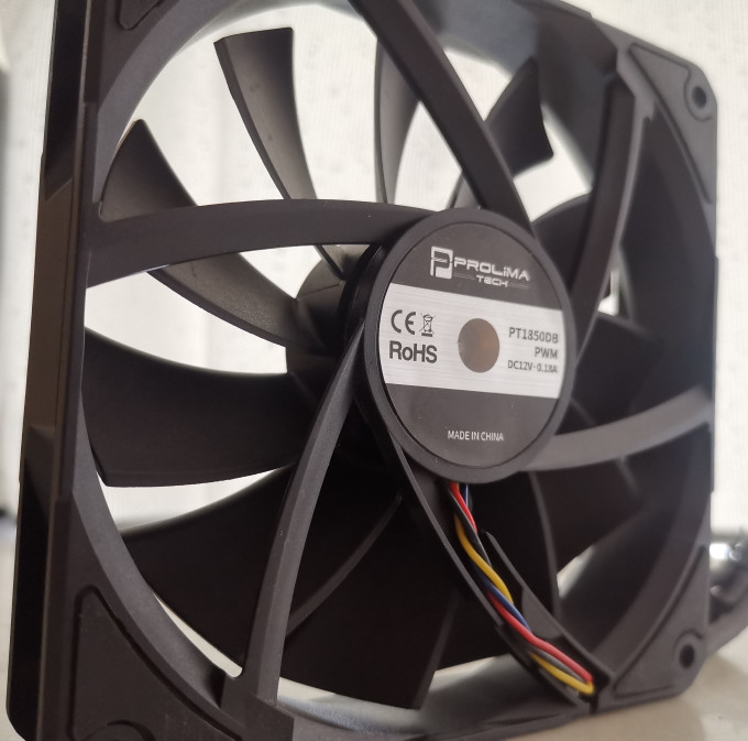 采融PT12025 V2散热器怎么样 采融PT1850：双滚珠经典_什么值得买