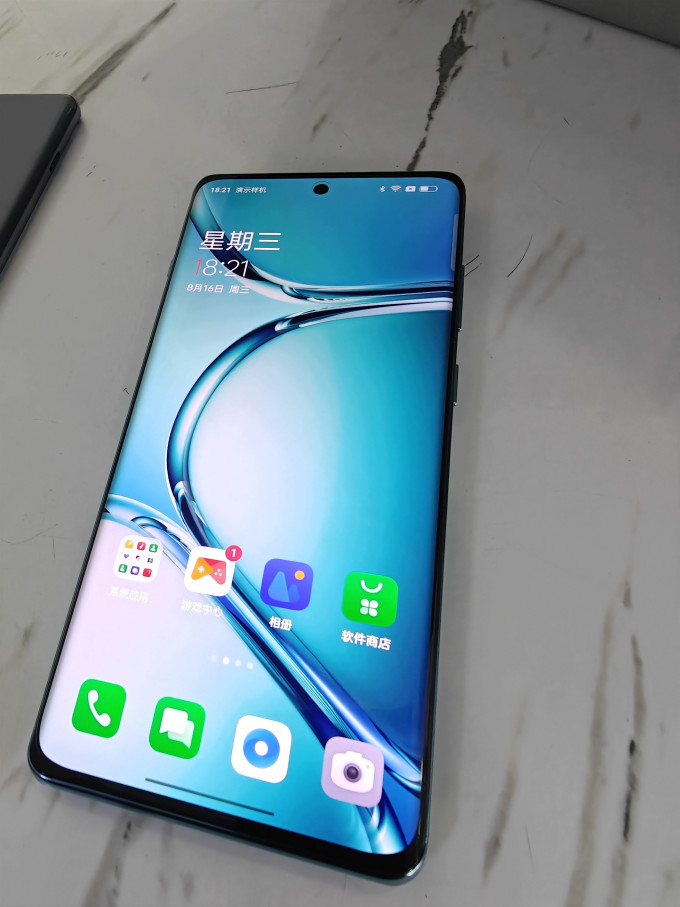 一加安卓手机怎么样 一加Ace2Pro上手，和一加11外观有啥区别？_什么值得买