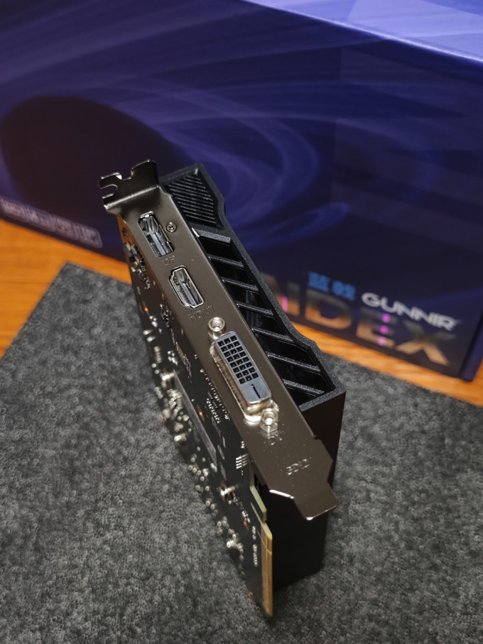 新到没朋友！230元购入一张Intel DG1玩玩_什么值得买
