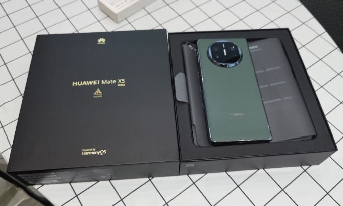 华为MateX5大崩盘_什么值得买