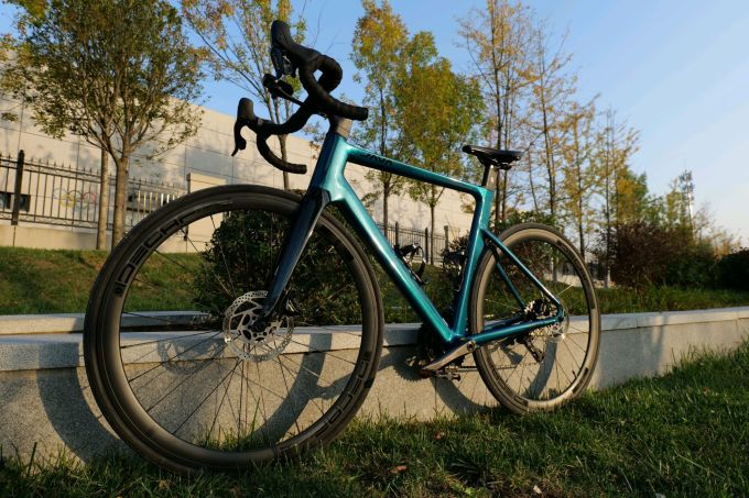 佳沃公路车怎么样 喜提Java鱼雷6Top，一个赞一公里！_什么值得买