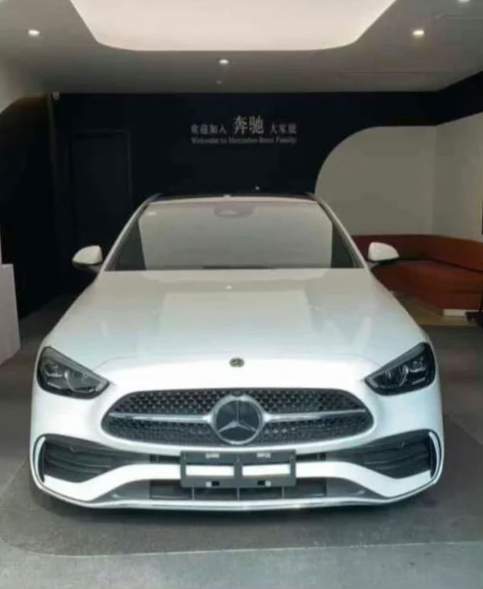 试驾C260L运动和A4L 40豪华动感，对比之后说说驾驶感受！_什么值得买