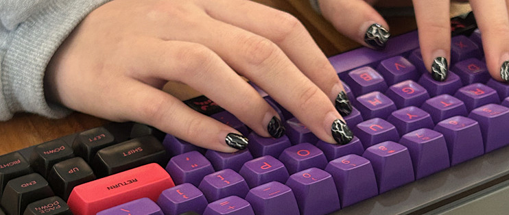 Gothic Dark Black Mechanical Keyboard Take it out to the cafe with the ...