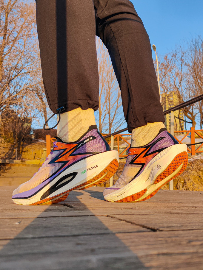 361°跑鞋怎么样 361° 飞燃3 冬季运行_什么值得买