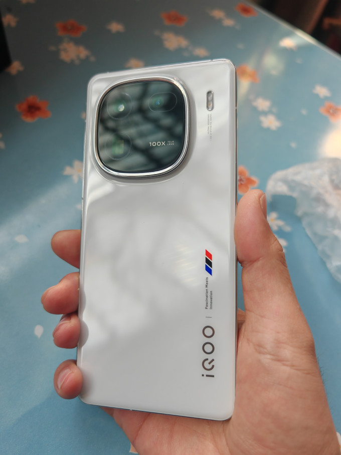 iQOO手机怎么样 快手成功下车IQOO12_什么值得买