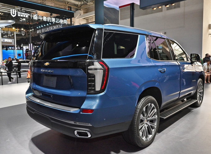 雪佛兰SUV怎么样 2025款TAHOE太浩开启预售！大七座布局，车长超5米3，配2.7T+10AT！_什么值得买