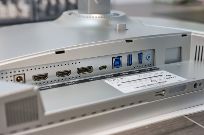 盛色OF27UT Pro显示器怎么样 追求专业但还不够好——SANC OF27UT Pro_什么值得买