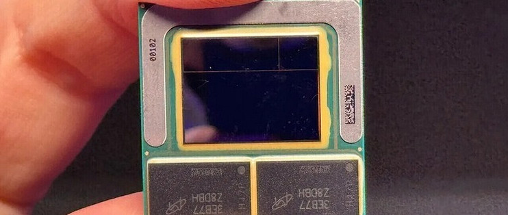 网传丨再等等~搭载英特尔新一代酷睿 Ultra 2V 系列的笔记本9月下旬发售，桌面级定在10月_CPU_什么值得买