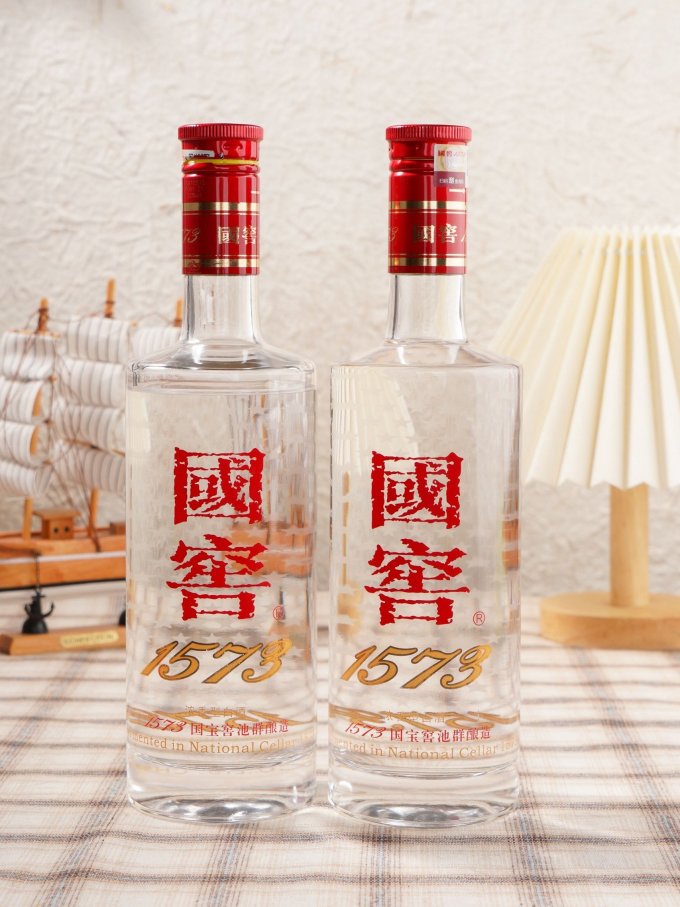 国窖1573白酒怎么样 让长辈笑着夸的好礼，当然是带泸州老窖上门了_什么值得买