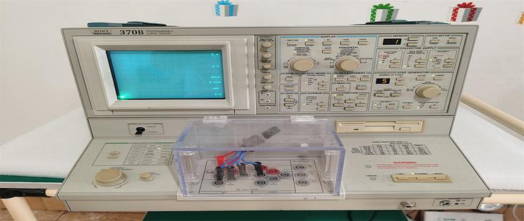 TEK370B晶体管测试仪 泰克370B曲线追踪仪_五金工具_什么值得买