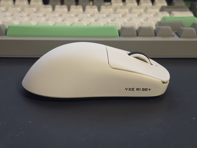 VXE鼠标怎么样 VEX R1 SE+真的轻 手感在线 89元性价比挺高_什么值得买