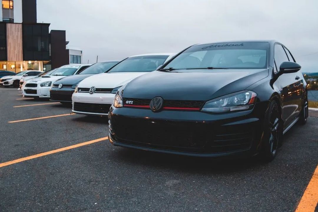 新手必读：第一次去4S店买车的全流程指南与注意事项_轿车_什么值得买