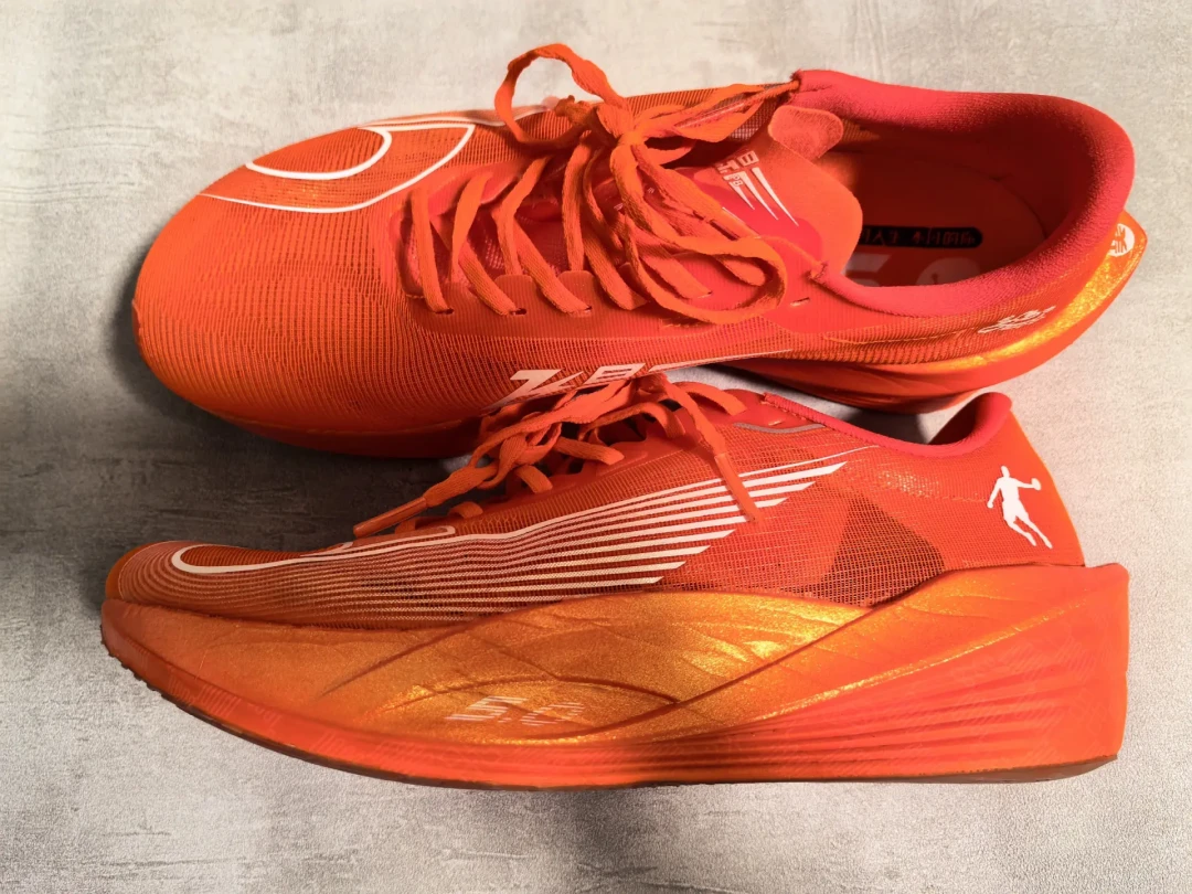 乔丹飞影PB5.0评测：舒适与竞技性能的完美平衡_跑鞋_什么值得买