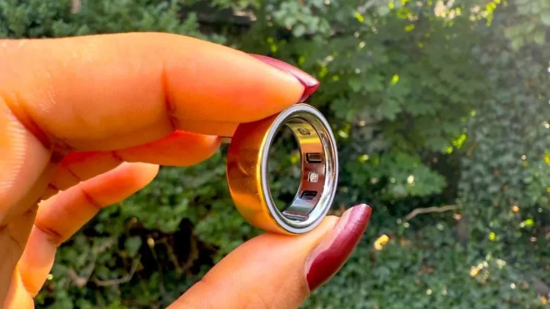Oura Ring 4 评测汇总，仍然是市面上功能最全面的智能戒指_其他智能设备_什么值得买
