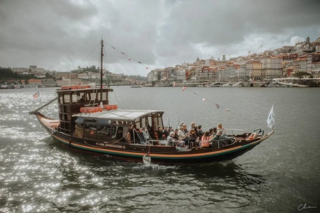 POV扫街｜理光GR3/3X HDF的里斯本漫步_数码相机_什么值得买