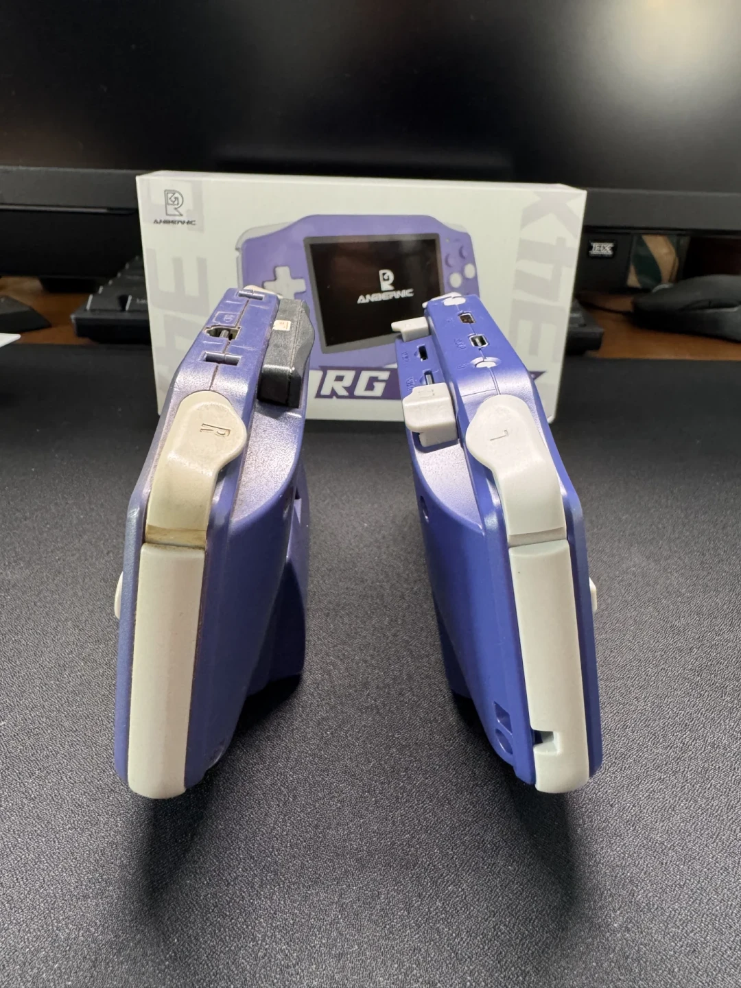 安伯尼克RG34XX与GBA对比：多角度详解与综合评价_游戏机_什么值得买