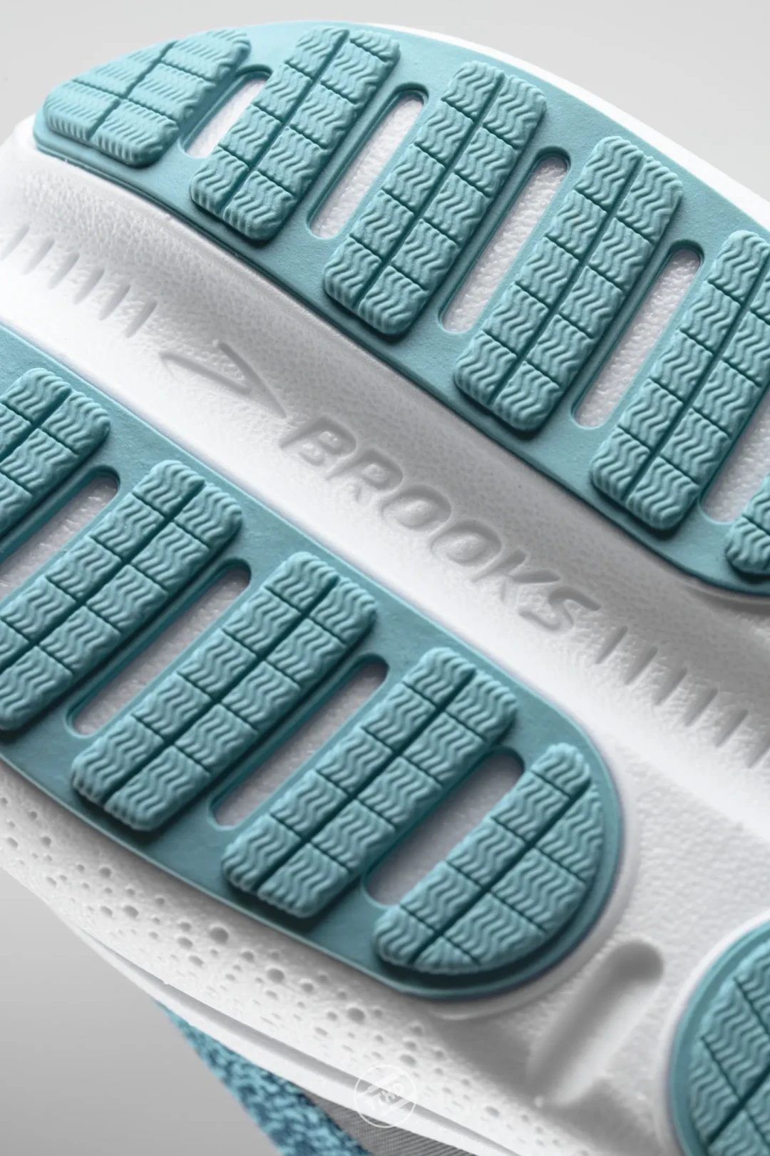 Brooks Ghost Max 2跑鞋详细评测：缓震性能与使用体验分享_跑鞋_什么值得买