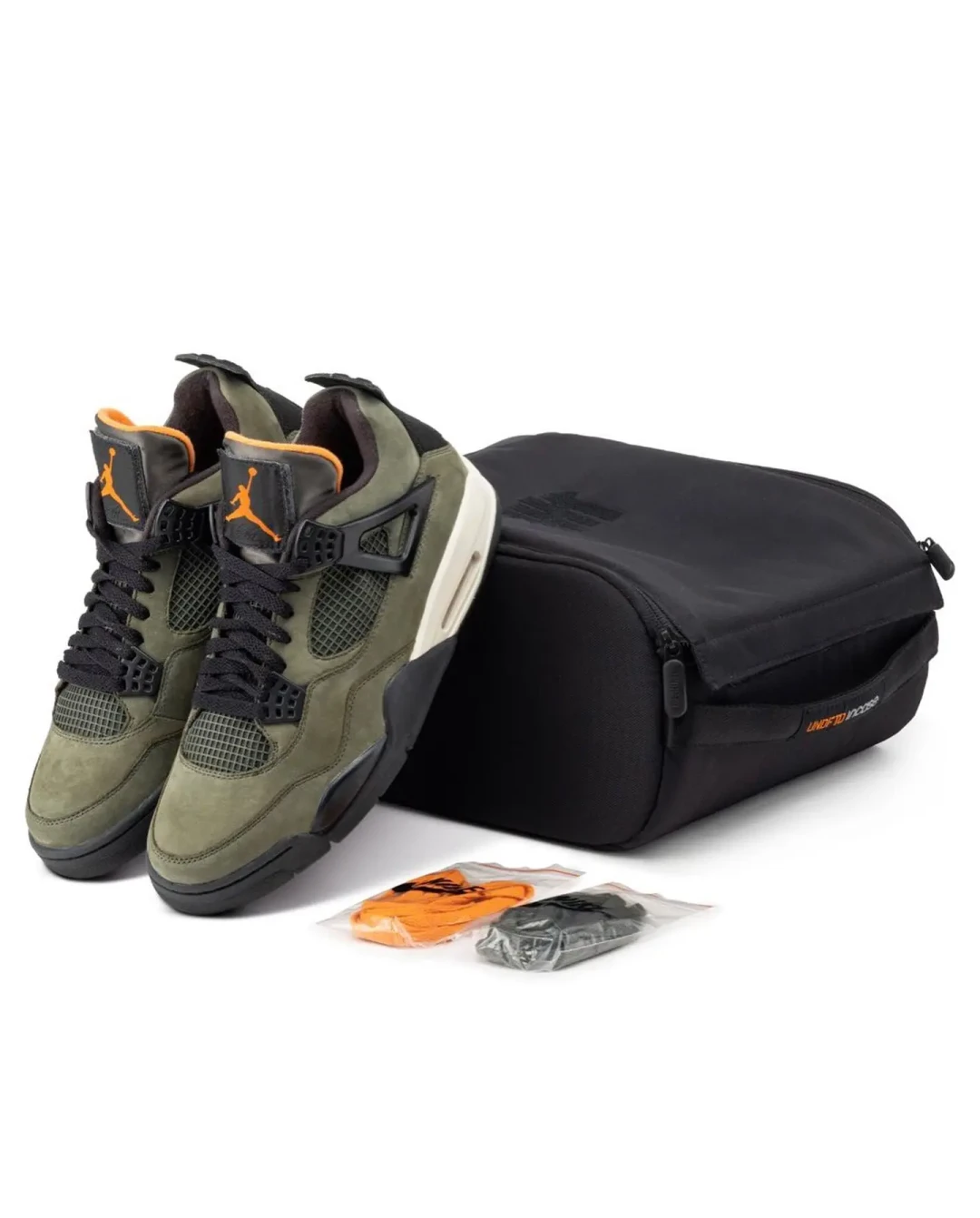 UNDEFEATED x AJ4复刻回归：经典橄榄绿与双版本设计详解_篮球鞋_什么值得买