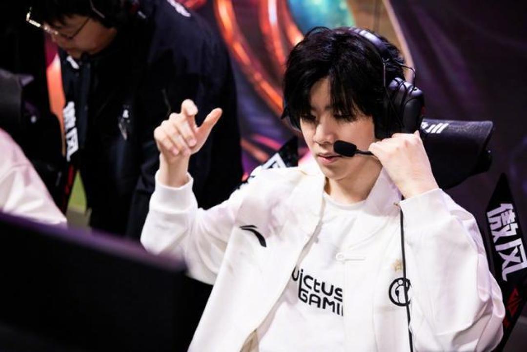 IG 3:0横扫FPX，TheShy与Gala表现亮眼，锁定季后赛席位_电脑游戏_什么值得买