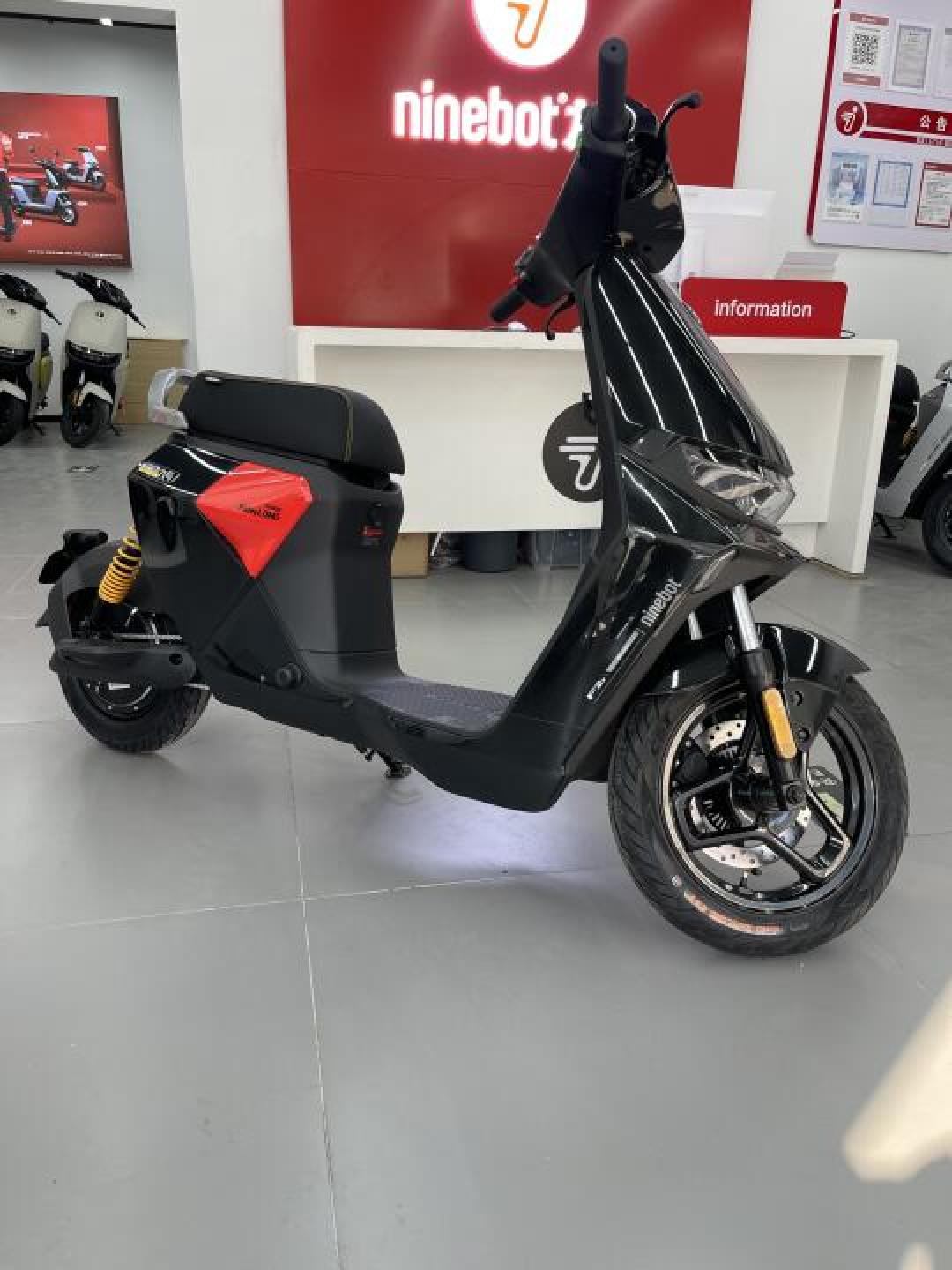 九号F2z 110 MAX评测：创新设计与卓越用户体验解析_电动车整车_什么值得买