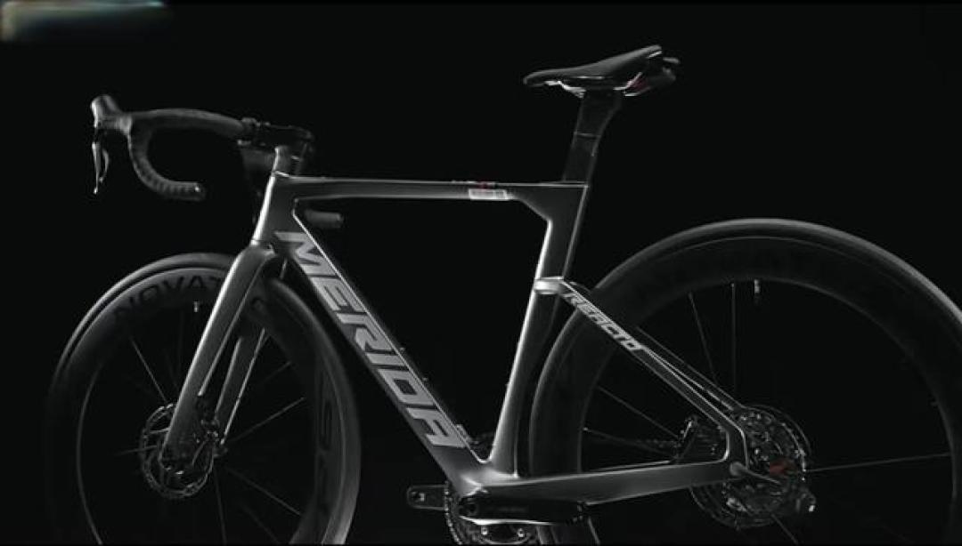 揭秘美利达REACTO TEAM版：风洞实测省20瓦，石板路震动锐减18%！_骑行运动_什么值得买